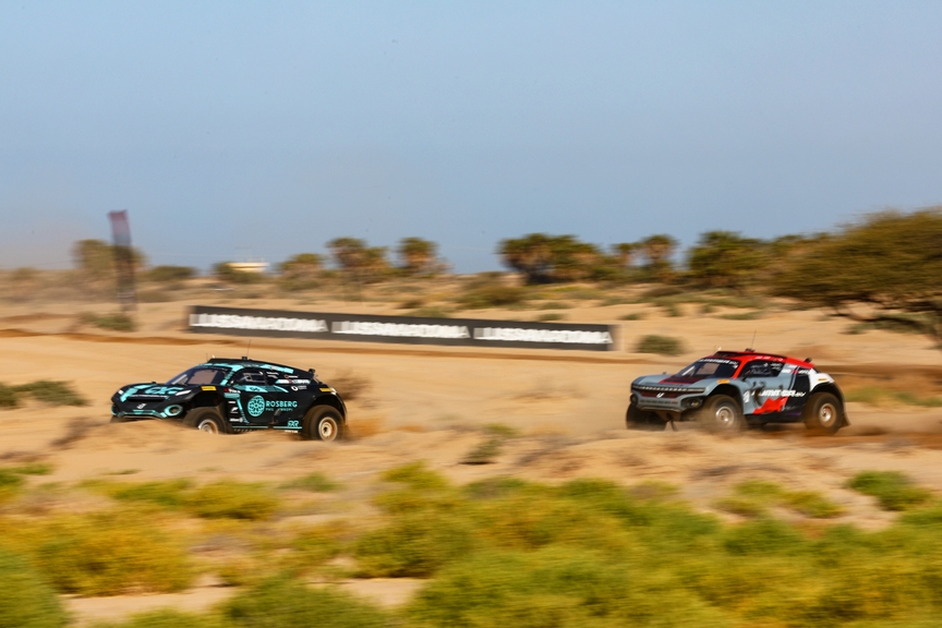 Veloce Racing and Rosberg X Racing win Q1 Heats in Desert X Prix Round ...