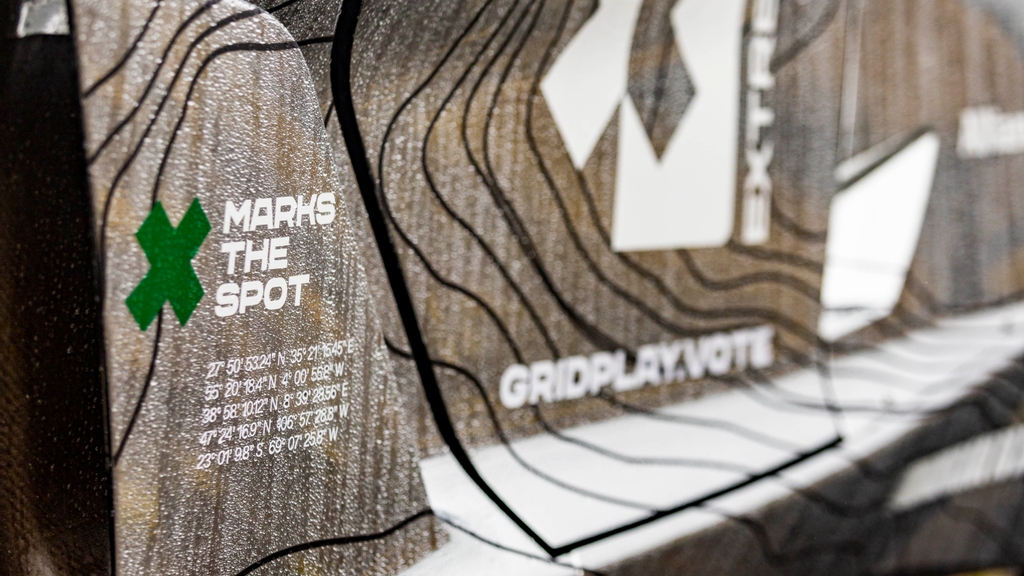 Extreme E reveals reflective chrome livery for Season 3 show car - News ...