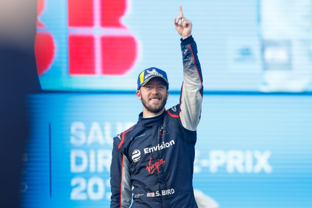 Sam Bird joins Extreme E Drivers' Programme - News - Extreme E - The ...