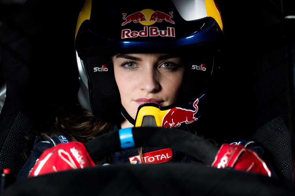 FIA Junior WRC driver Catie Munnings joins Extreme E Drivers' Programme ...