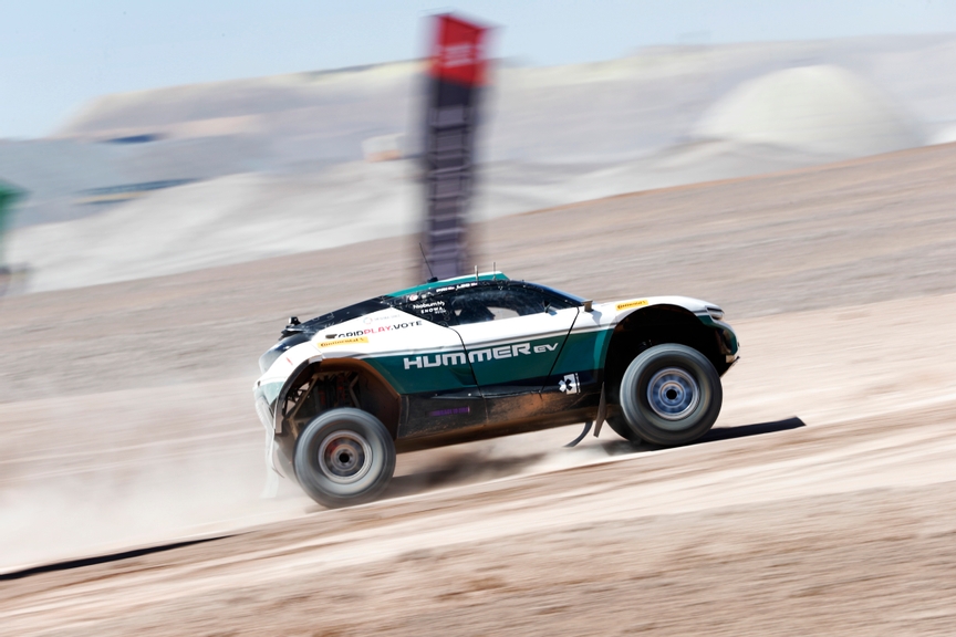 ACCIONA | Sainz XE Team fastest in practice as Extreme E debuts in ...