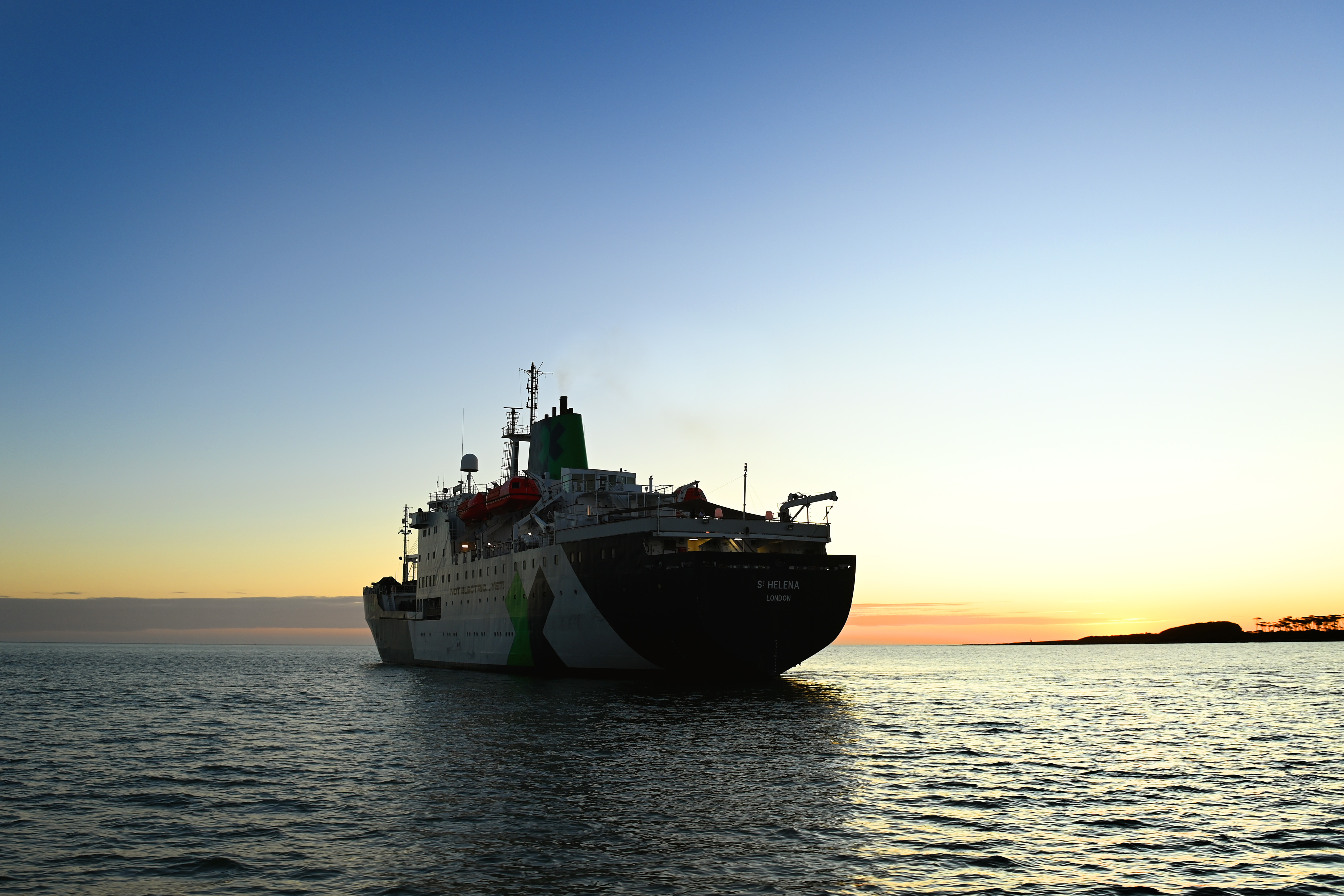 ALLCOT and Extreme E set sail on Active Offsetting for St. Helena - News - Extreme E - The ...