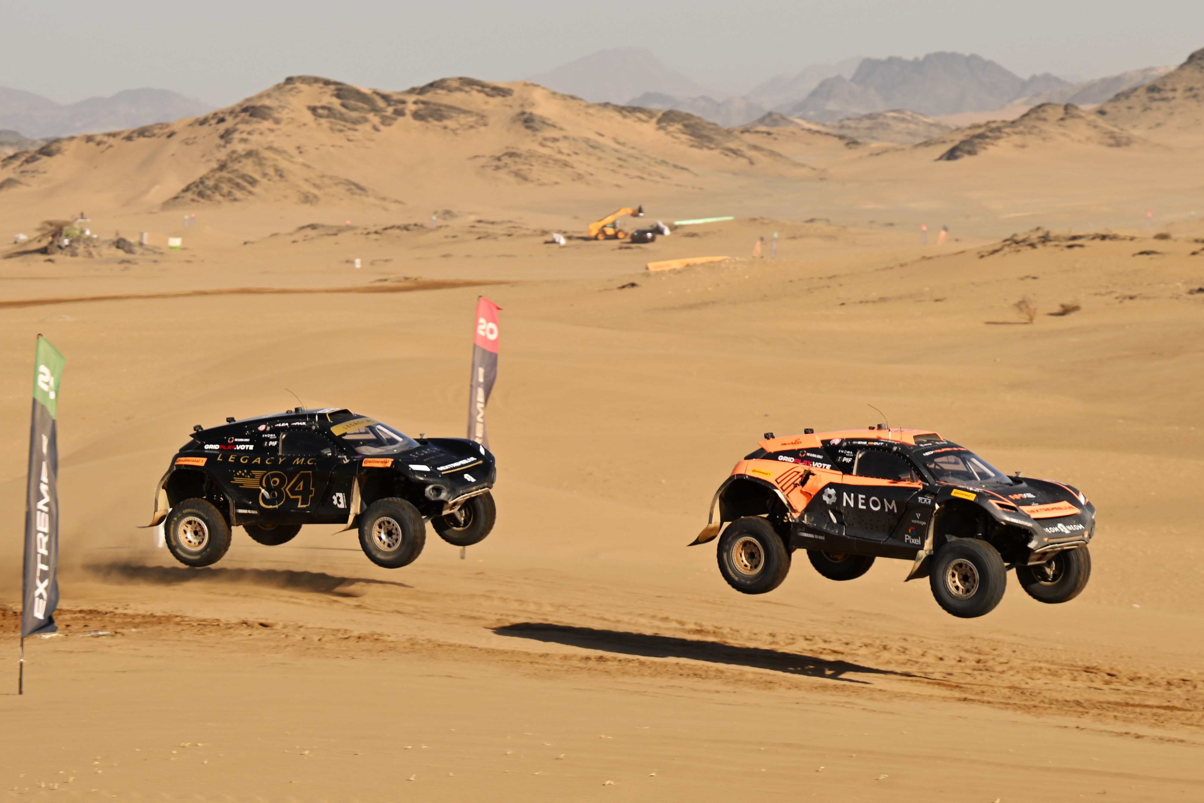 How NEOM McLaren Extreme E delivered with its new look line-up in ...